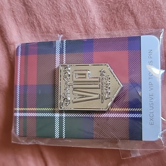 Disney | Accessories | Disney Vip Tours Pin 0th Anniversary | Poshmark